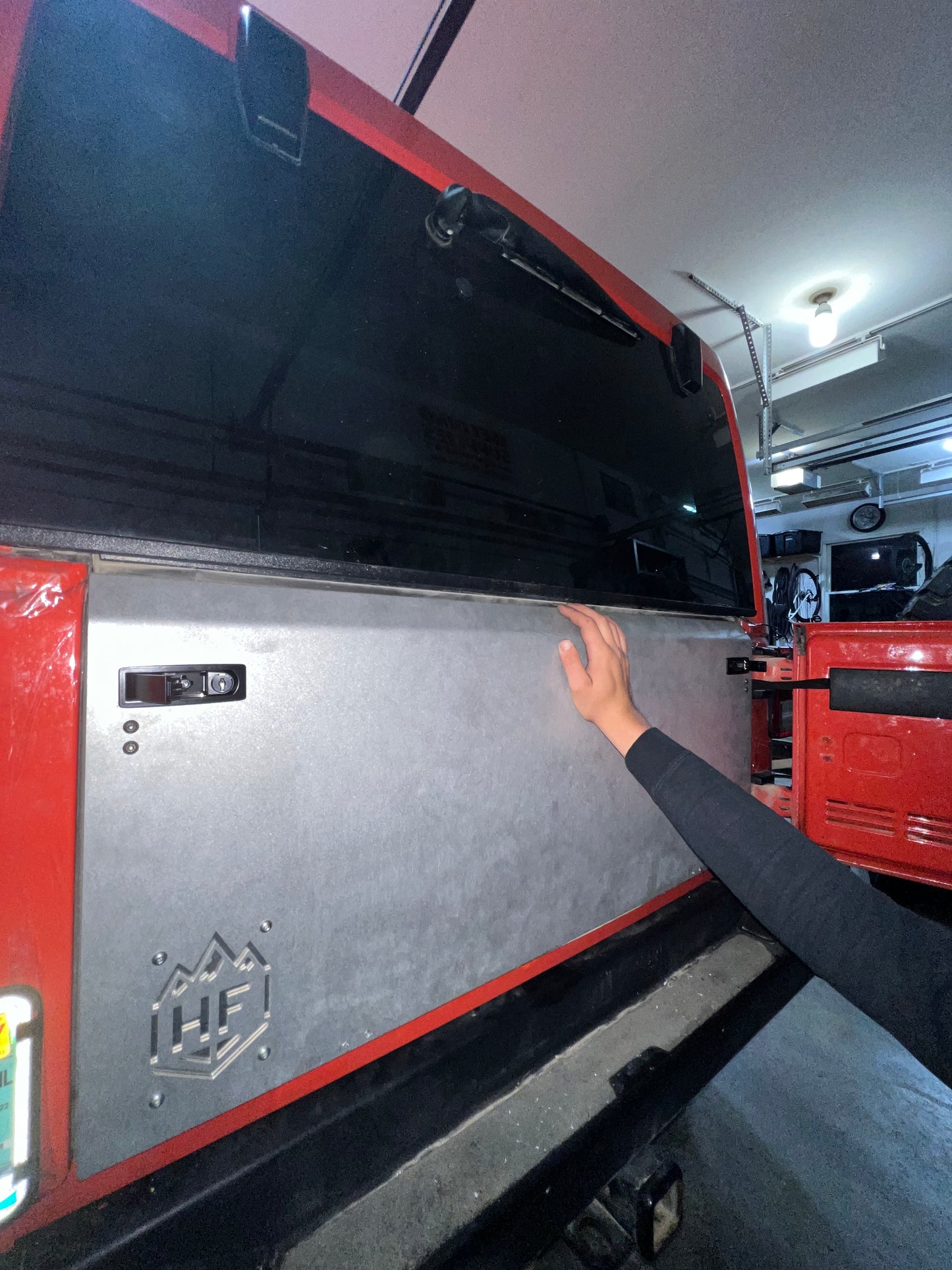 Jeep JK Aluminum Drop Down Tailgate – Howard Fabworks
